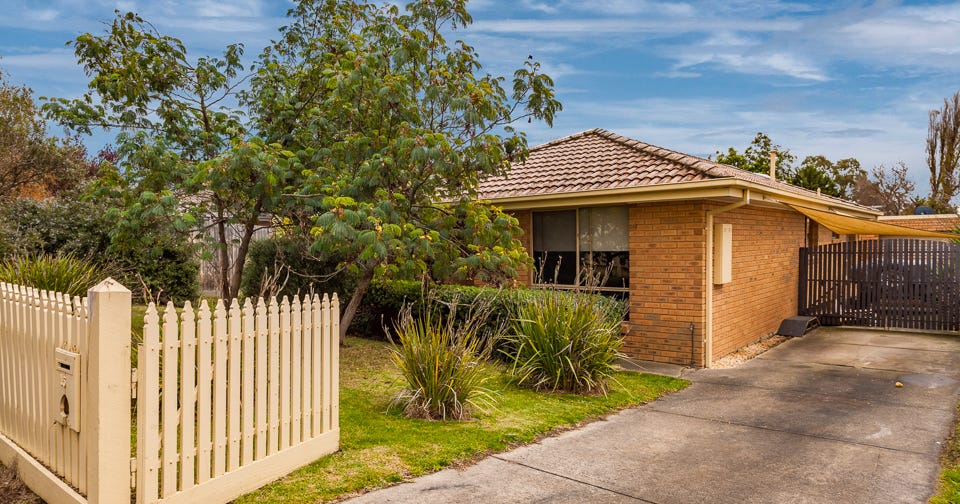 16 One Chain Road, Somerville VIC 3912 - property.com.au