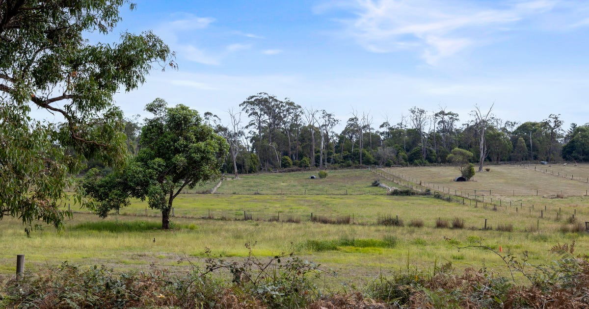 141 Nash Road, Bunyip VIC 3815 - property.com.au