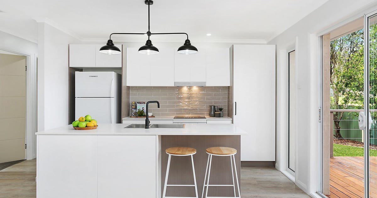 7 Zora Place, Bateau Bay NSW 2261 - property.com.au