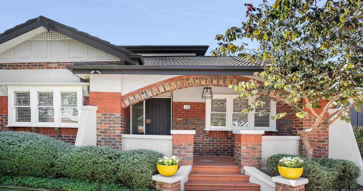 10 Aileen Avenue, Caulfield South VIC 3162 - property.com.au