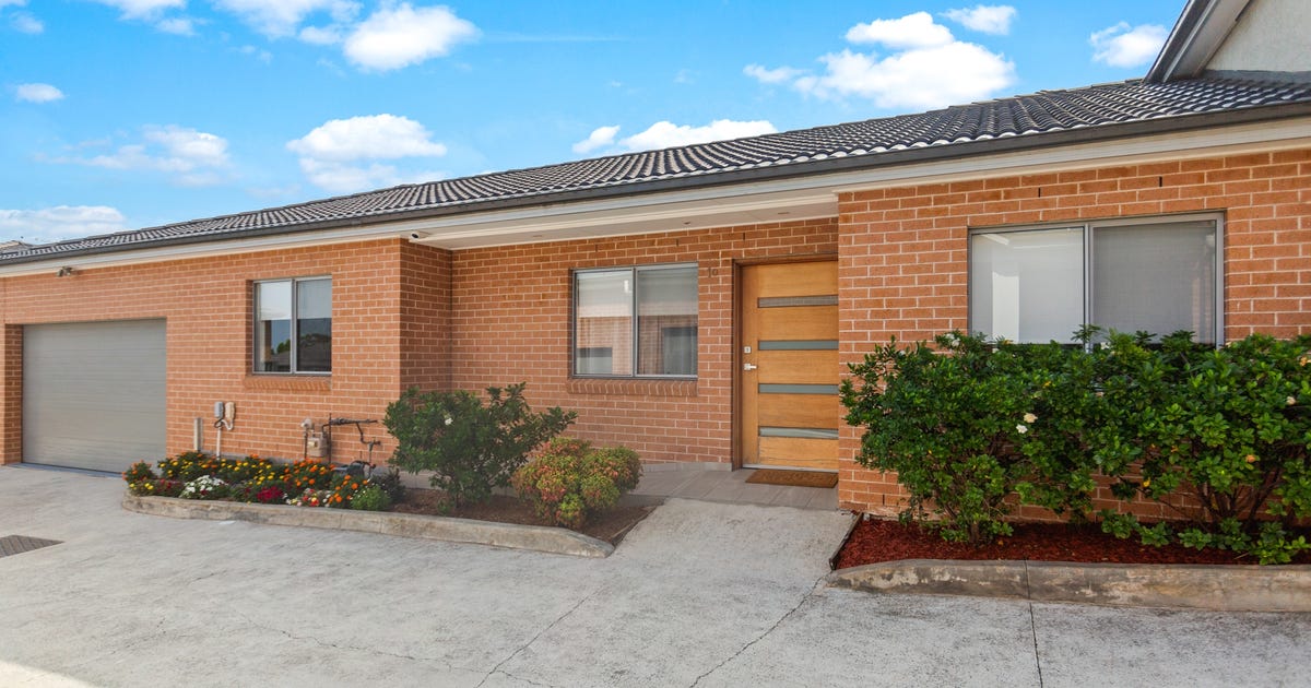 10/2 Curtin Place, Condell Park NSW 2200 - property.com.au