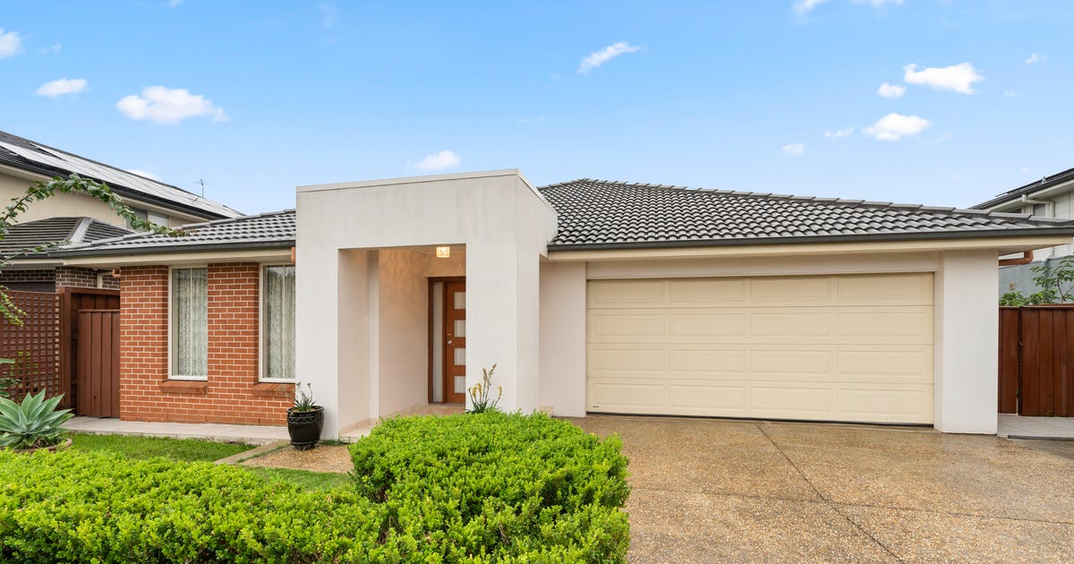 14 Burringoa Cres, Colebee NSW 2761 - property.com.au