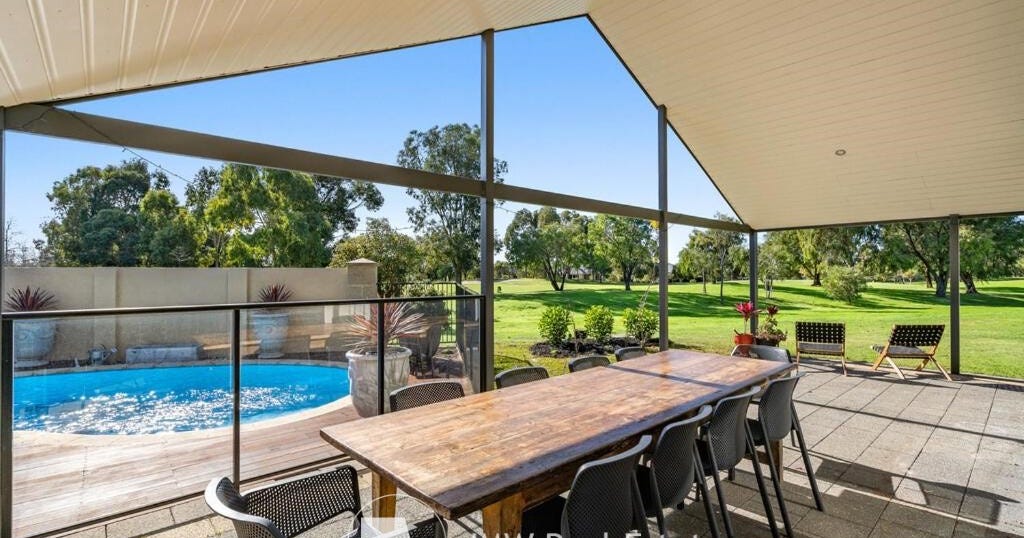 23 Oakmont Cres, Dunsborough WA 6281 - property.com.au