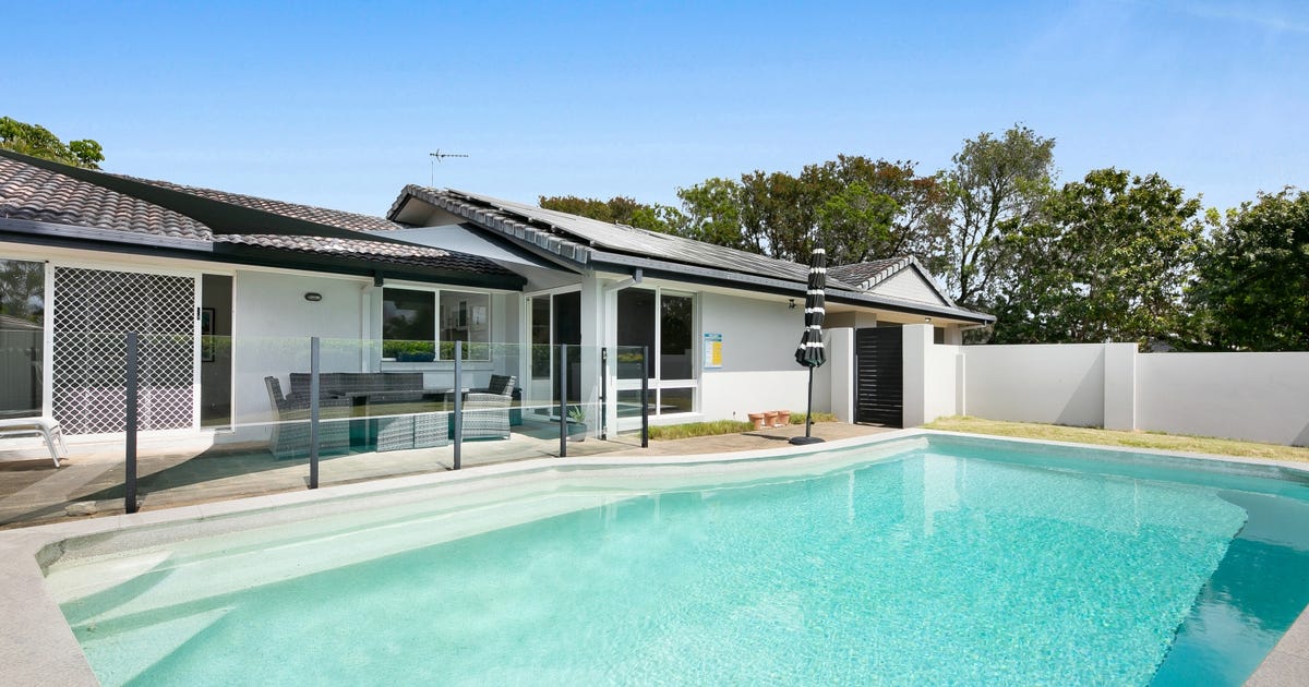6 Merion Court, Robina QLD 4226 - property.com.au