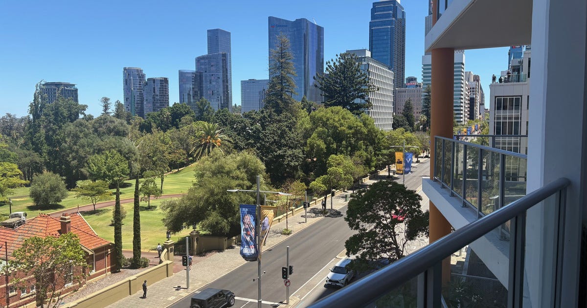 17/22 St Georges Terrace, Perth WA 6000 - property.com.au