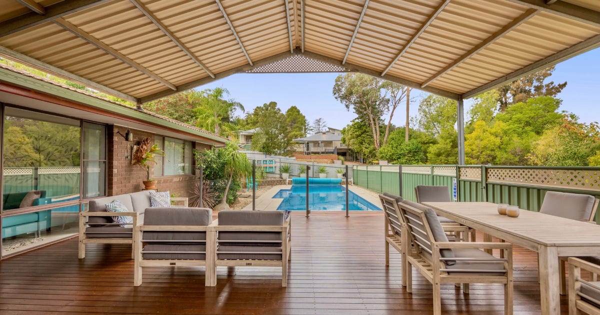 23 Albert Street, Parkes NSW 2870 - property.com.au
