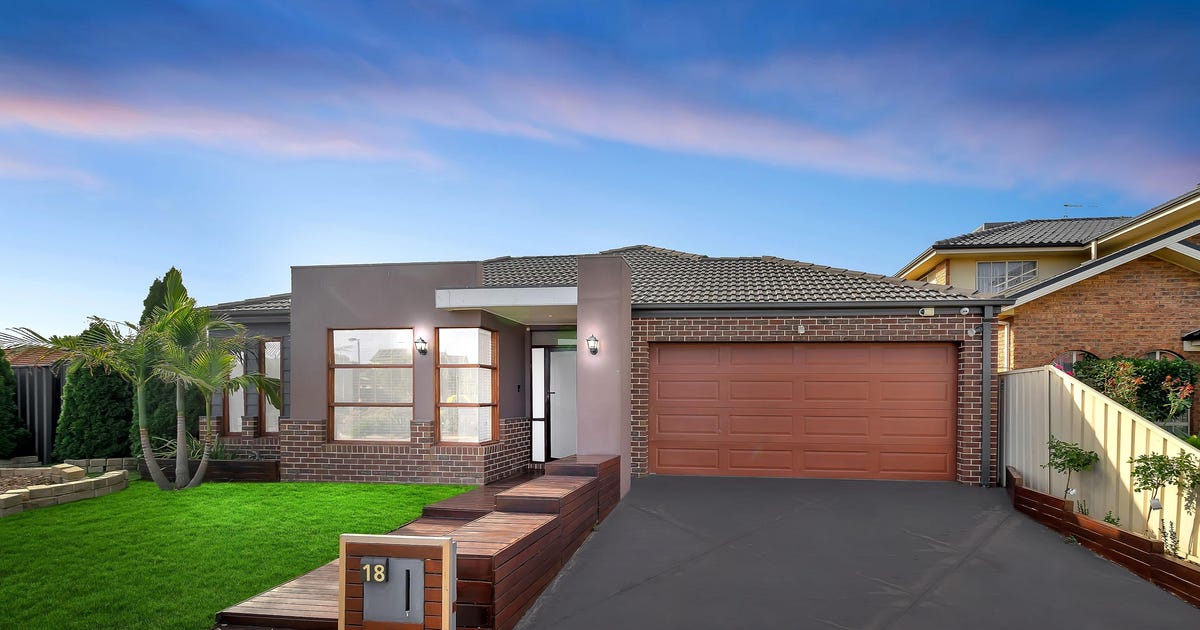 18 Blue Moon Way, Sydenham VIC 3037 - property.com.au