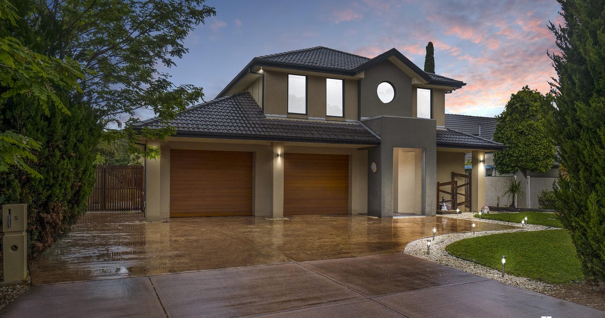 5 Springbank Court, Point Cook VIC 3030 - property.com.au