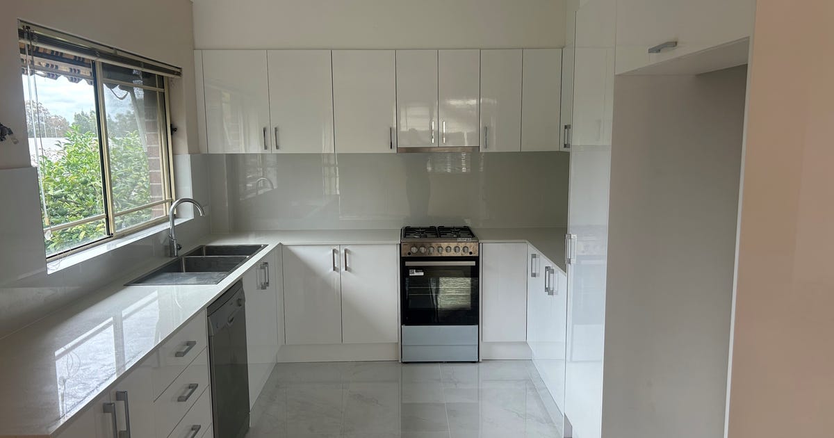 2/15-17 Salt Pan Road, Peakhurst NSW 2210 - property.com.au