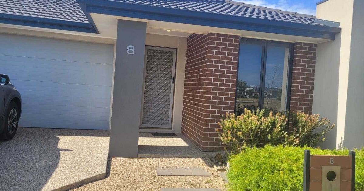 8 Avonbury Drive, Werribee VIC 3030 - property.com.au