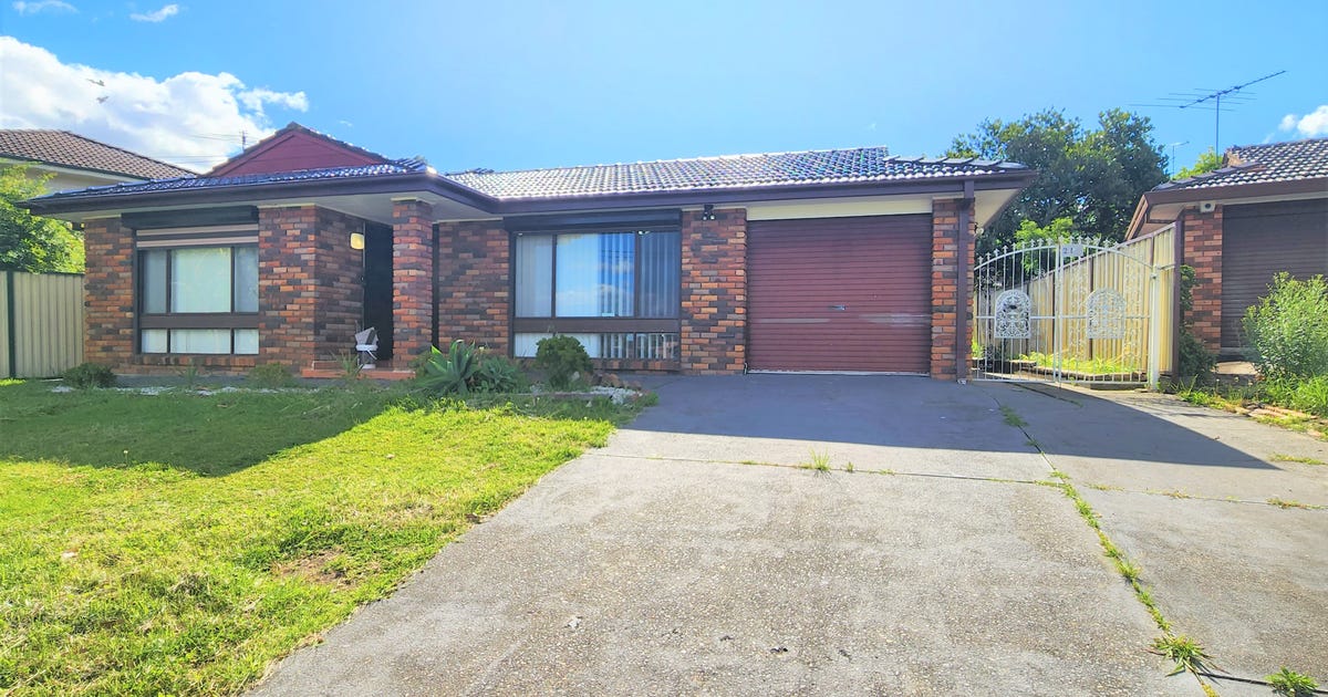 2 Torwood Place, St Johns Park NSW 2176 - property.com.au