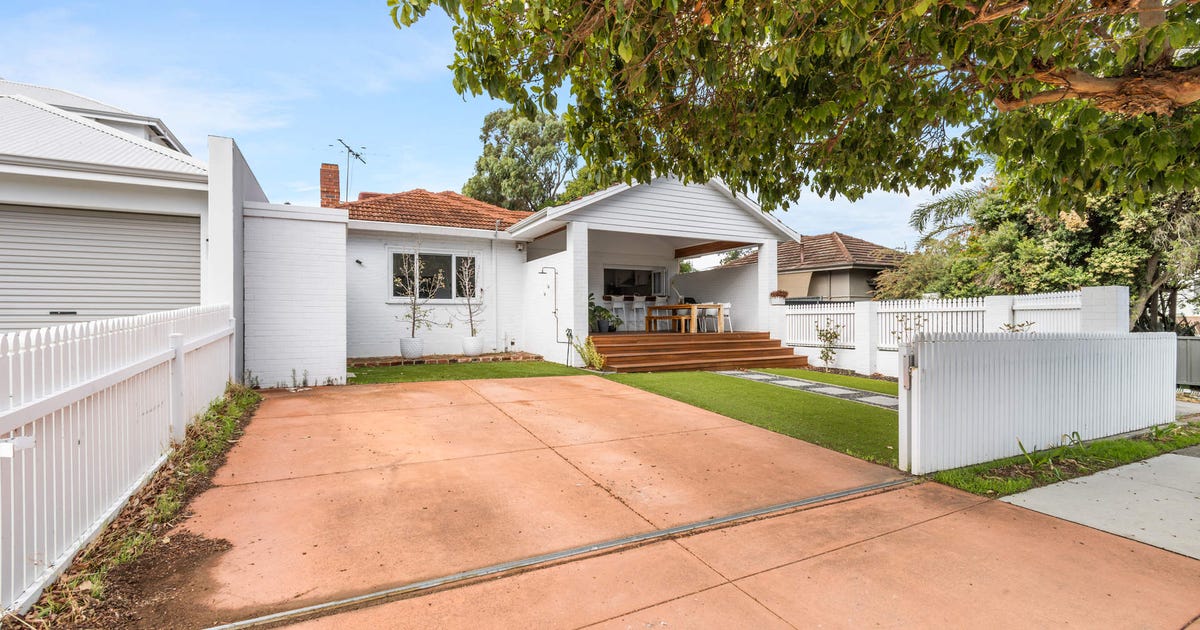 246 Grand Promenade, Doubleview WA 6018 - property.com.au