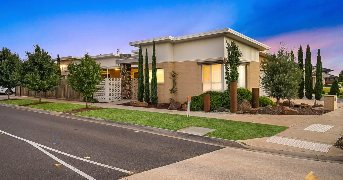 101 Aspire Boulevard, Fraser Rise VIC 3336 - property.com.au