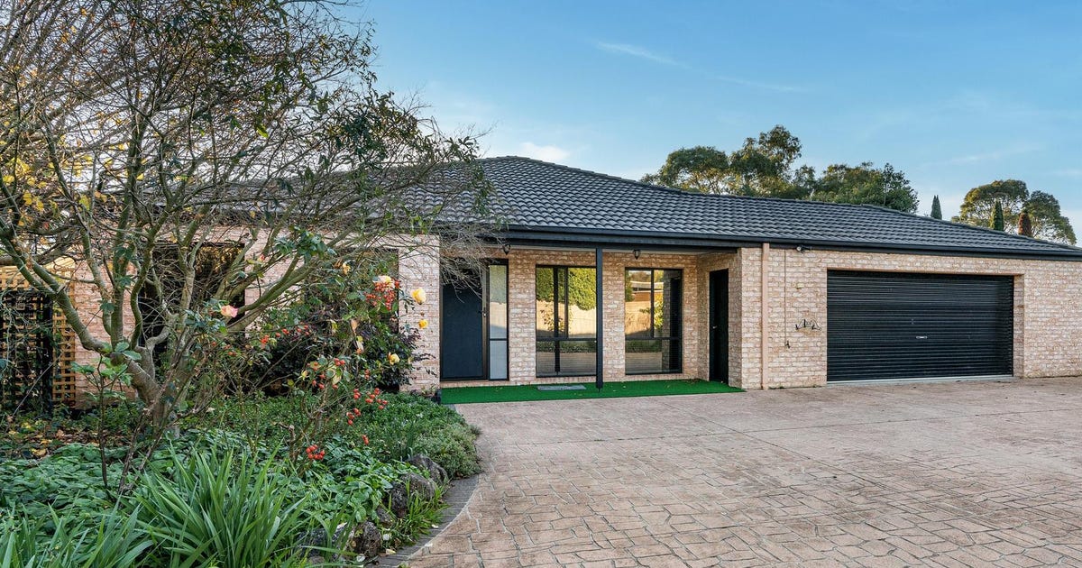 30 Noah Close, Mornington VIC 3931 - property.com.au