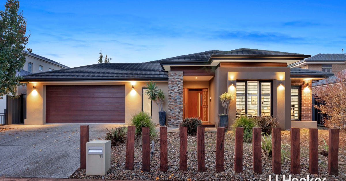 18 Brownlow Drive, Point Cook VIC 3030 - property.com.au