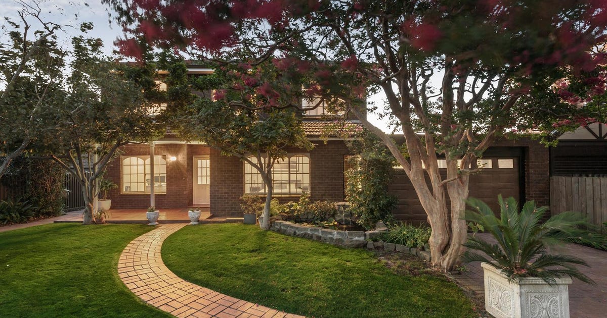 24 Outlook Drive, Camberwell VIC 3124 - property.com.au