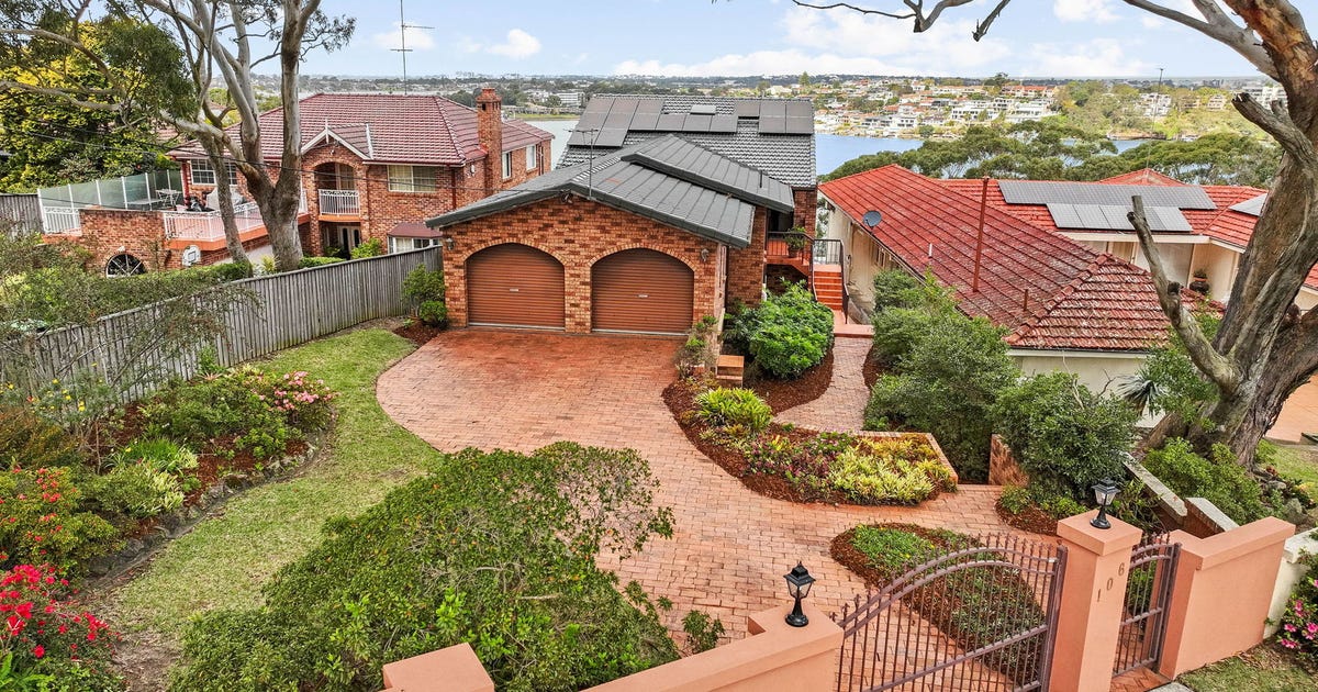 106 Stuart Street, Blakehurst NSW 2221 - property.com.au