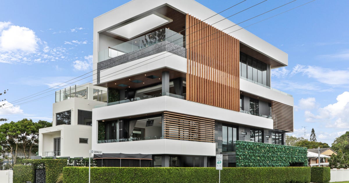 196 Pacific Parade, Bilinga QLD 4225 - property.com.au
