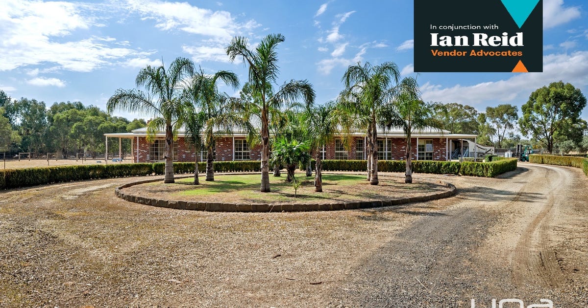 18 Strathtulloh Circuit, Strathtulloh VIC 3338 - property.com.au