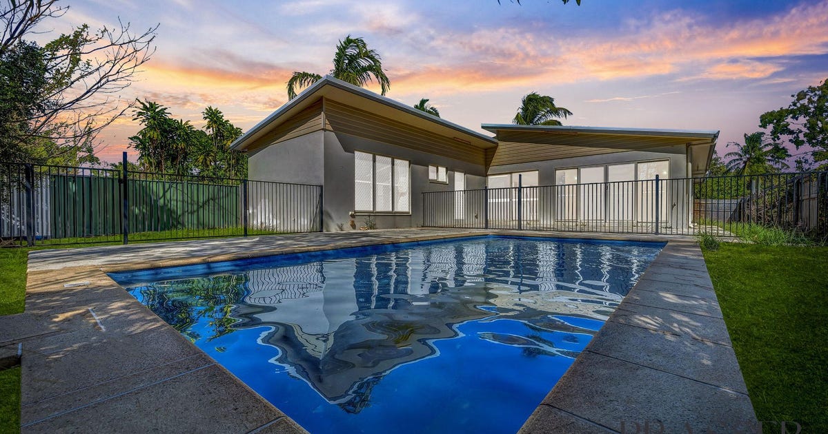 2 Coral Street, Saunders Beach QLD 4818 - property.com.au