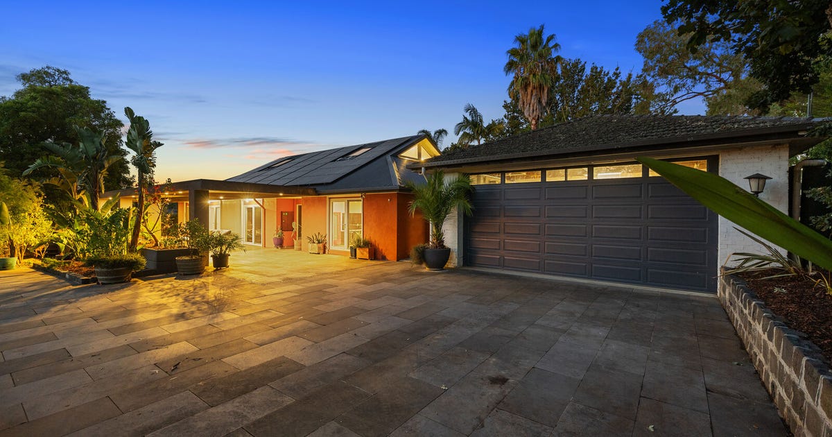 42 Montrose Road, Montrose VIC 3765 - property.com.au
