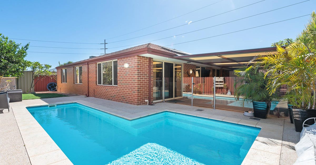 22 Samuel Loop, Canning Vale WA 6155 - property.com.au