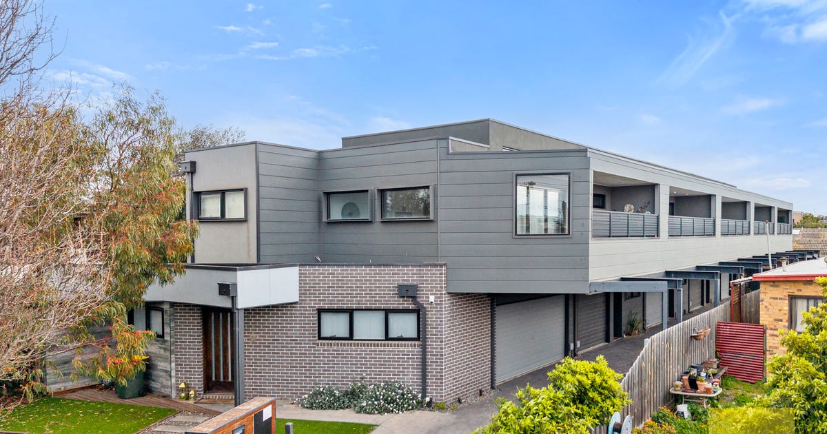 2/6 Beasley Avenue, Werribee VIC 3030 - property.com.au