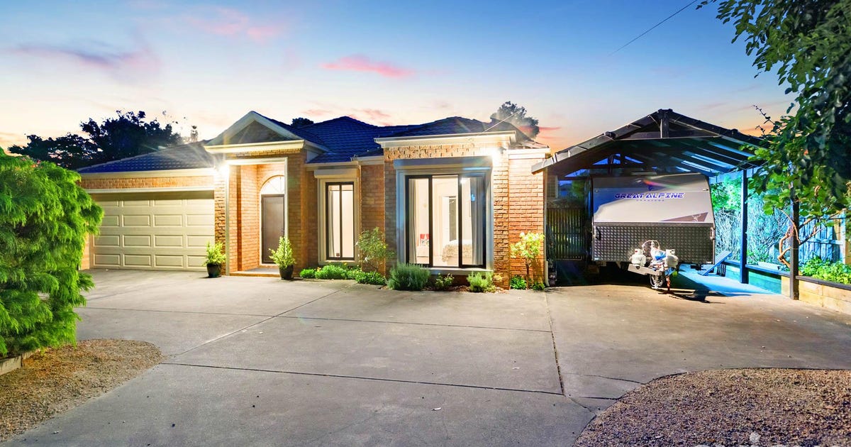 6 Robinia Street, Frankston VIC 3199 - property.com.au