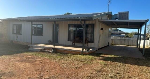 4/9-11 Kelly Street, Cobar NSW 2835 - property.com.au