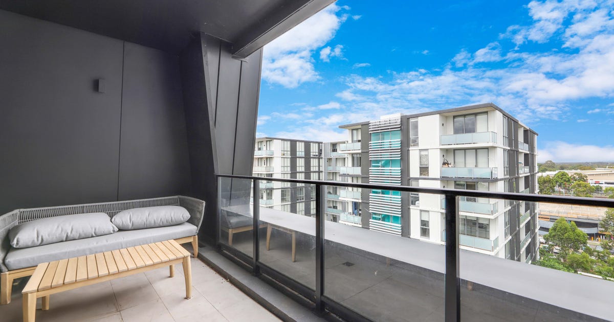 815/2A Lord Sheffield Circuit, Penrith NSW 2750 - property.com.au