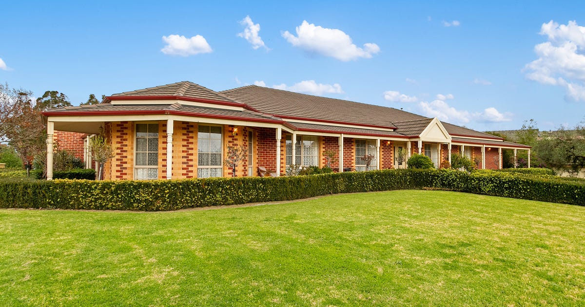 54 Wood Street, Rosedale VIC 3847 - property.com.au