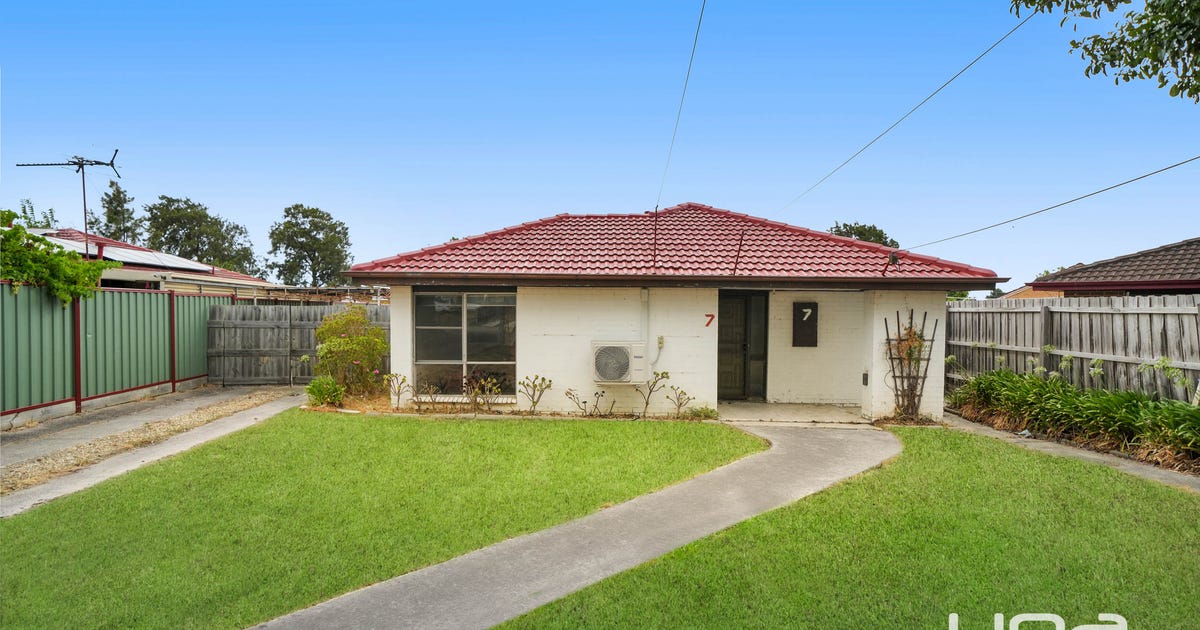 7 Bendoc Court, Meadow Heights VIC 3048 - property.com.au
