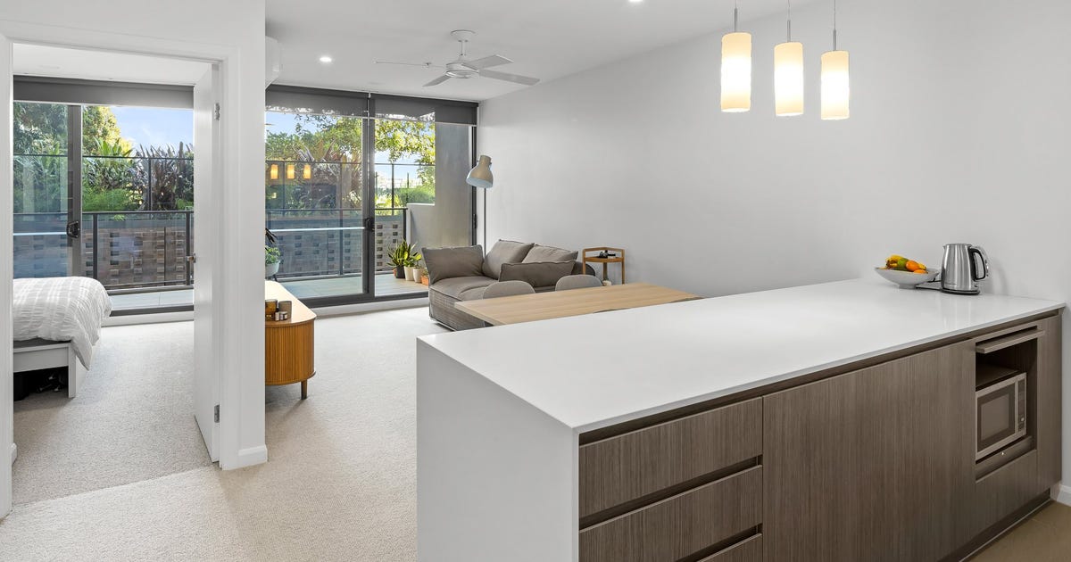 20410/300 Old Cleveland Road, Coorparoo QLD 4151 - property.com.au