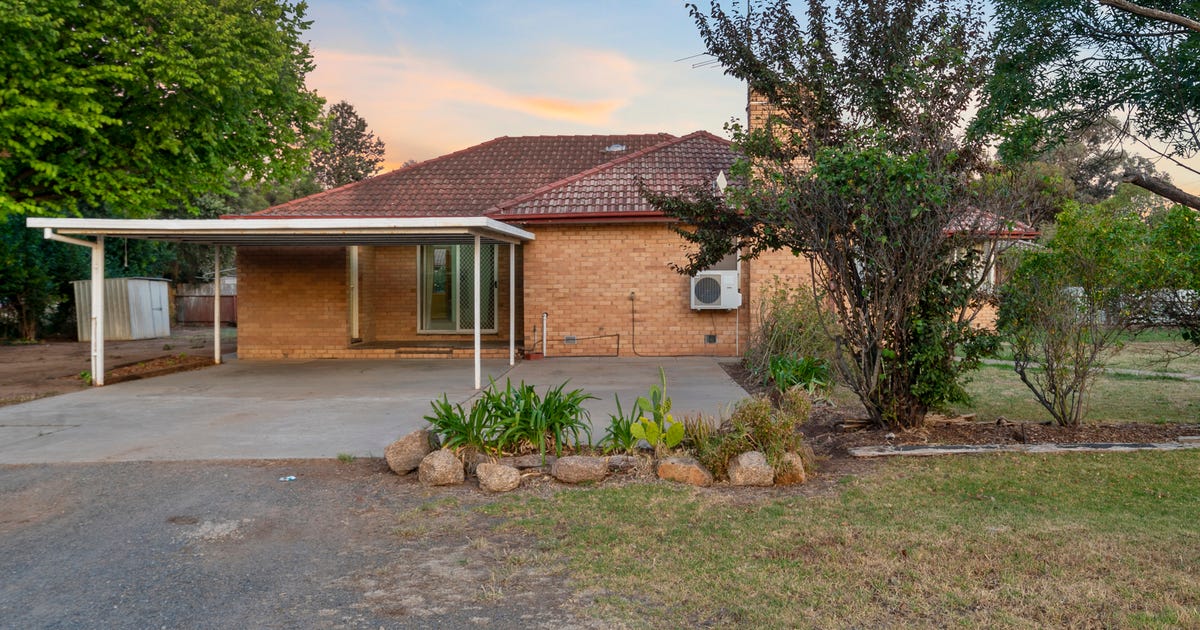 1 William Street, Berrigan NSW 2712 - property.com.au