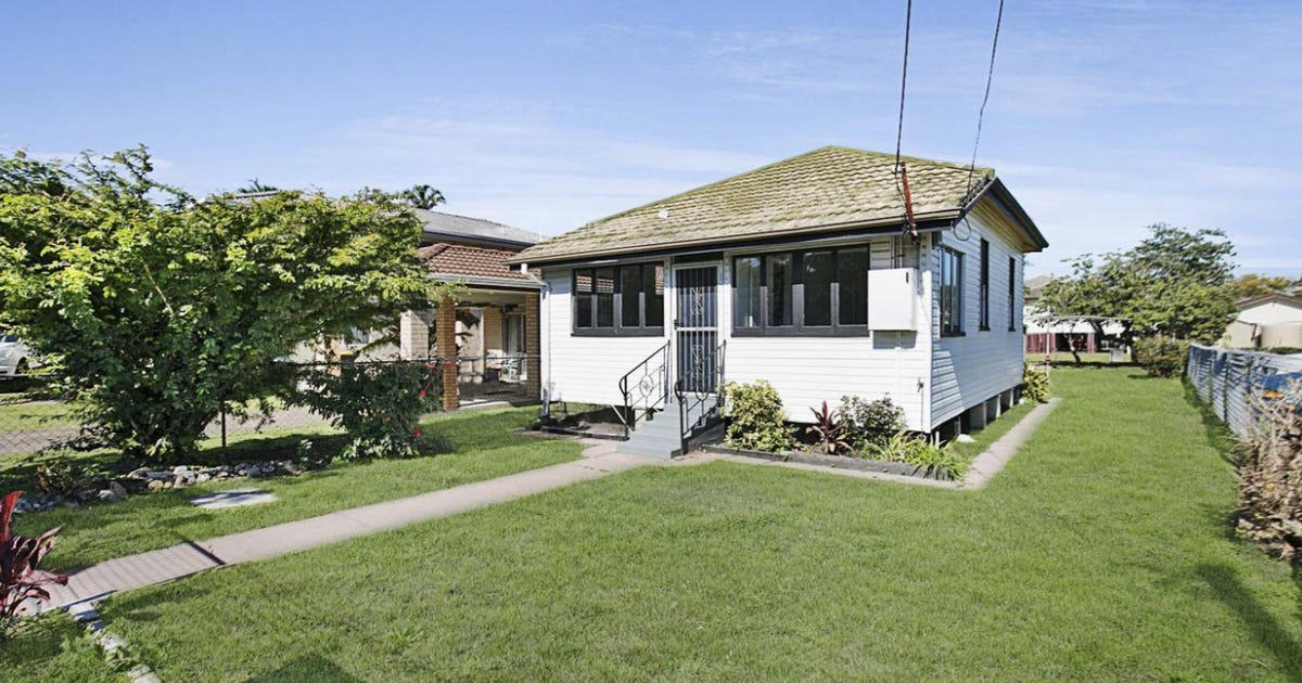 12 Alexander Street, Lota QLD 4179 - property.com.au