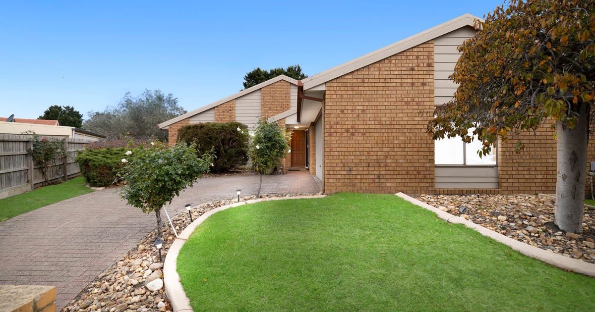 1 Caspian Place, Narre Warren South VIC 3805 - property.com.au
