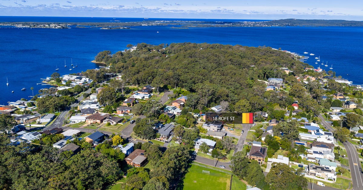 18 Rofe Street, Coal Point NSW 2283 - property.com.au