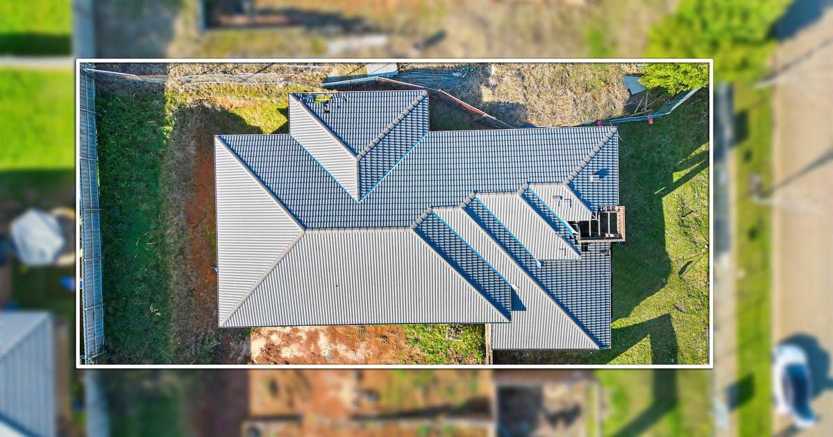 10 Buscombe Cres, Drouin VIC 3818 - property.com.au