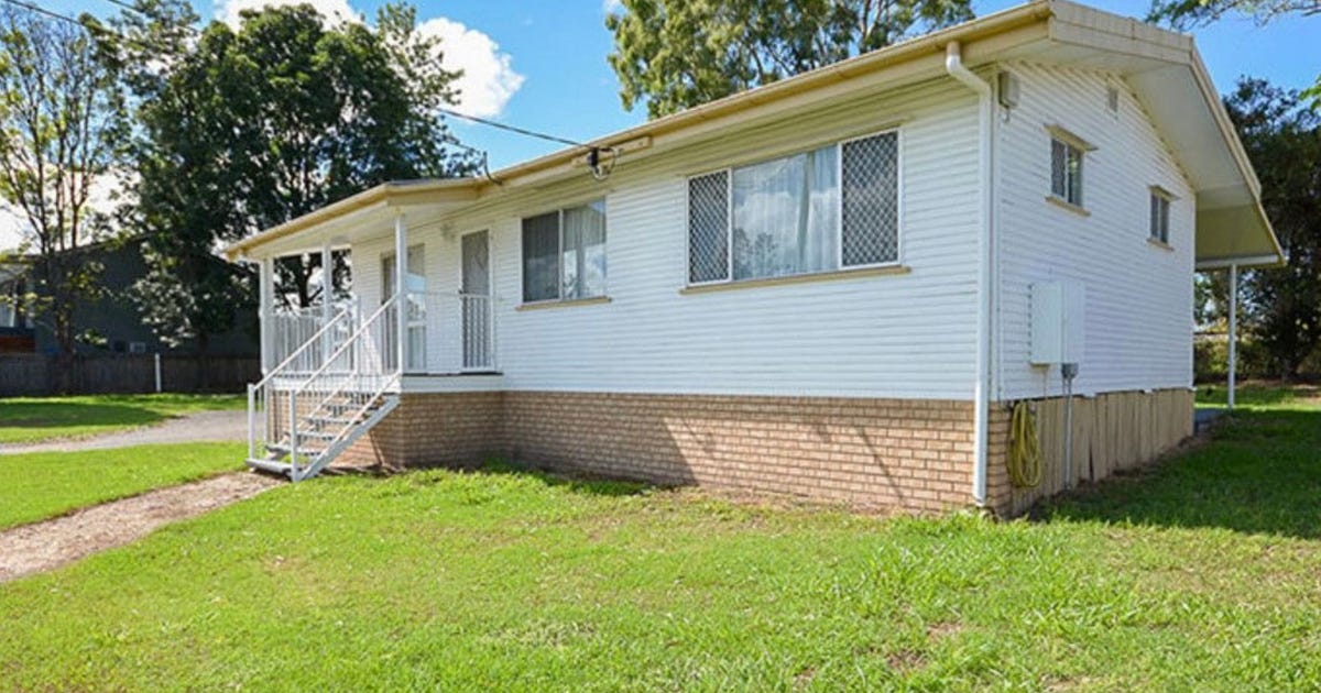 8 Woogaroo Street, Goodna QLD 4300 - property.com.au
