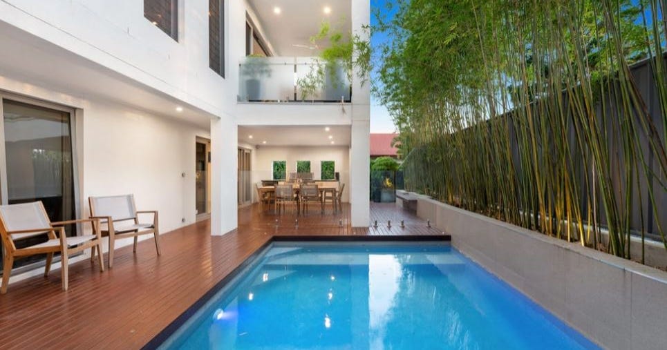 10 Aventine Street, Seven Hills QLD 4170 - property.com.au