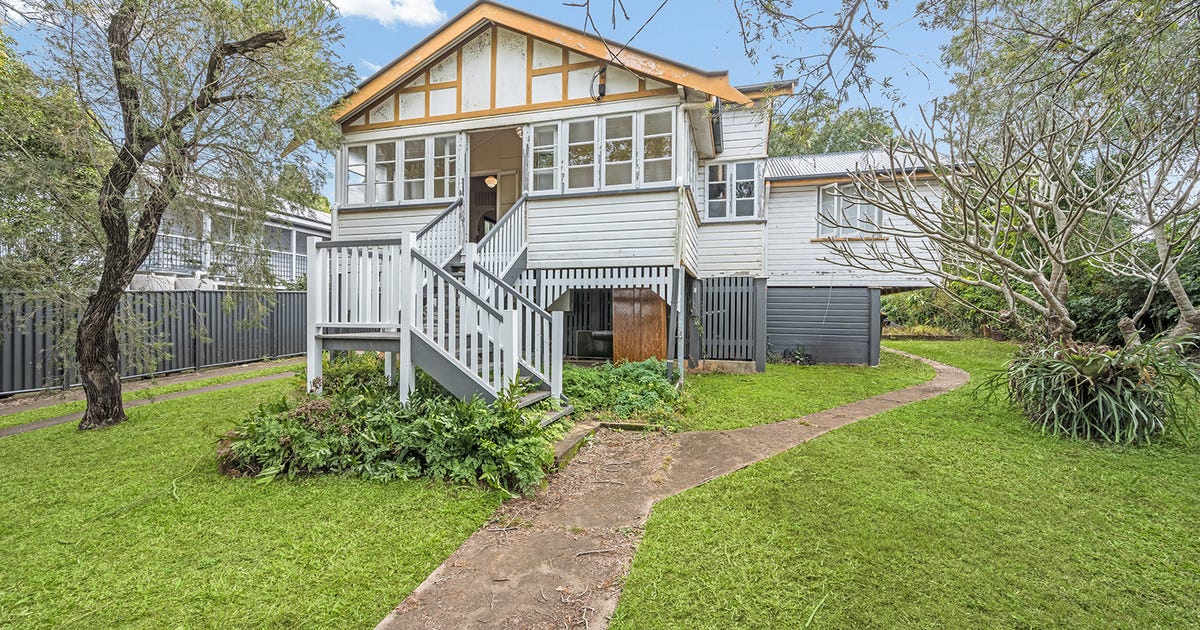 224 Cliveden Avenue, Corinda QLD 4075 - property.com.au