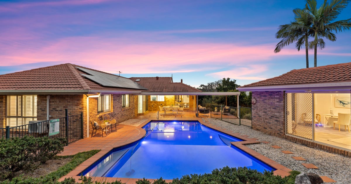 8 Chloe Close, Eight Mile Plains QLD 4113 - property.com.au