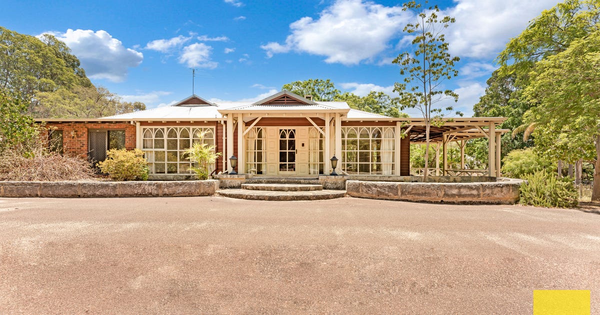 80 Lee-Steere Drive, Mariginiup WA 6078 - property.com.au
