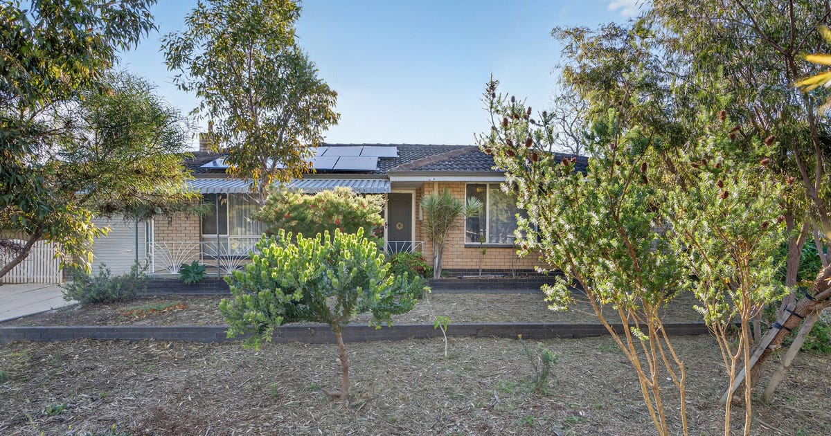 15 Chapman Road, Calista WA 6167 - property.com.au