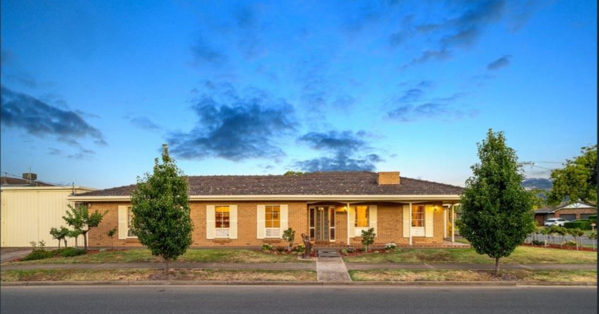 1 Ballestrin Court, Flinders Park SA 5025 - property.com.au