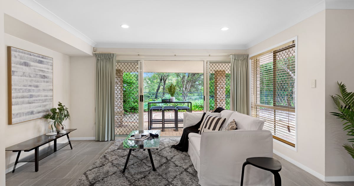 8 Corina Close, Robina QLD 4226 - property.com.au