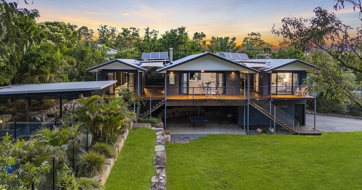 9 Waterstown Place, Chuwar QLD 4306 - property.com.au
