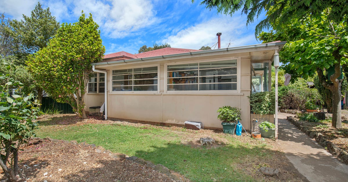 34 Ryanda Street, Guyra NSW 2365 - property.com.au