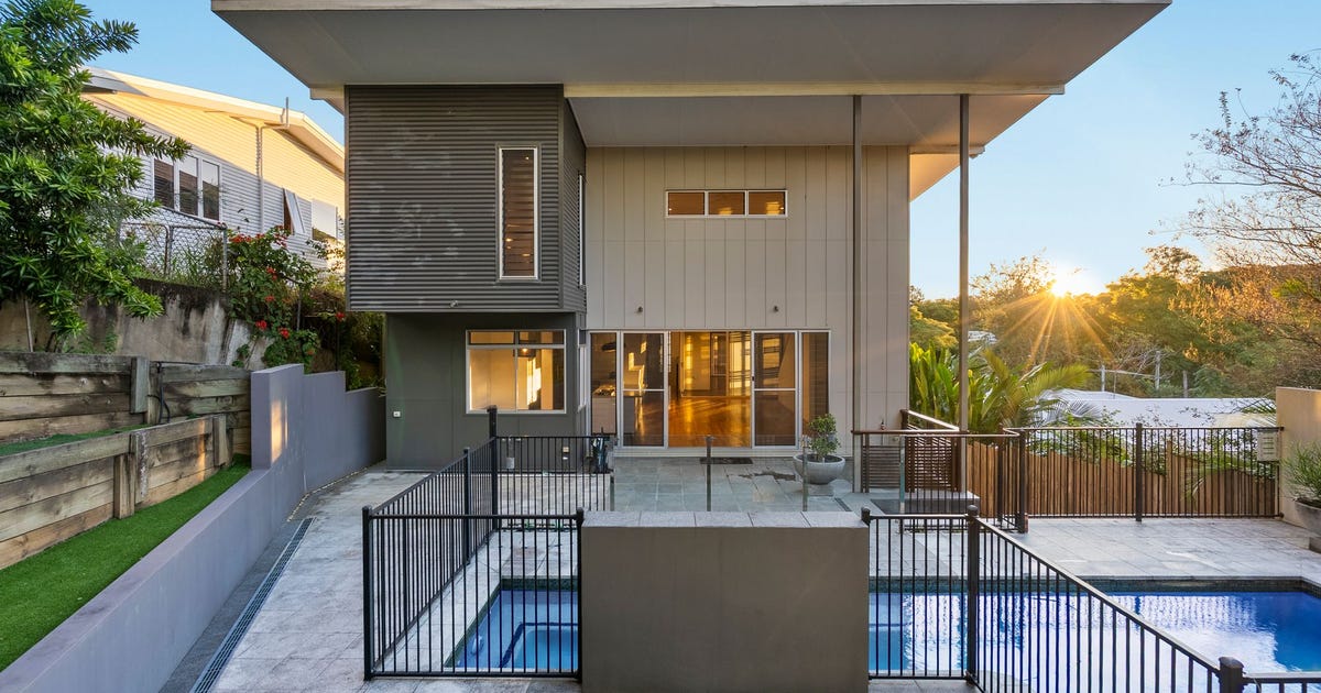 5 Yvonne Street, Yeronga QLD 4104 - property.com.au