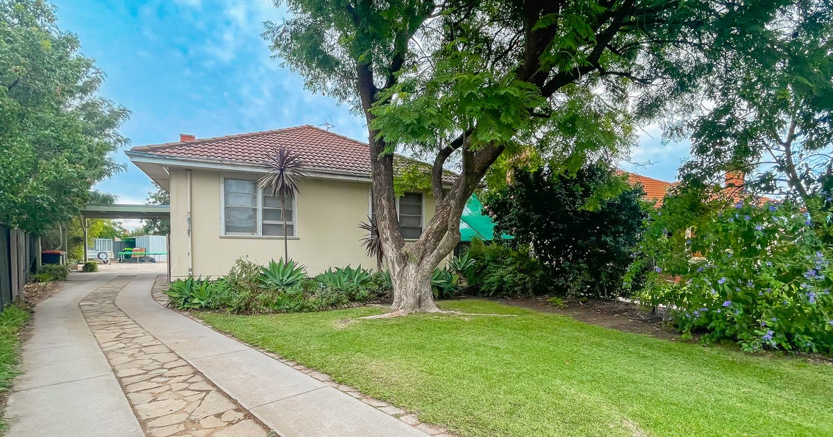 19 Mundle Avenue, Swan Hill VIC 3585 - property.com.au